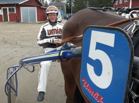 Robert Dunder är en Knall i lärlingsligan! | Allt Om Trav