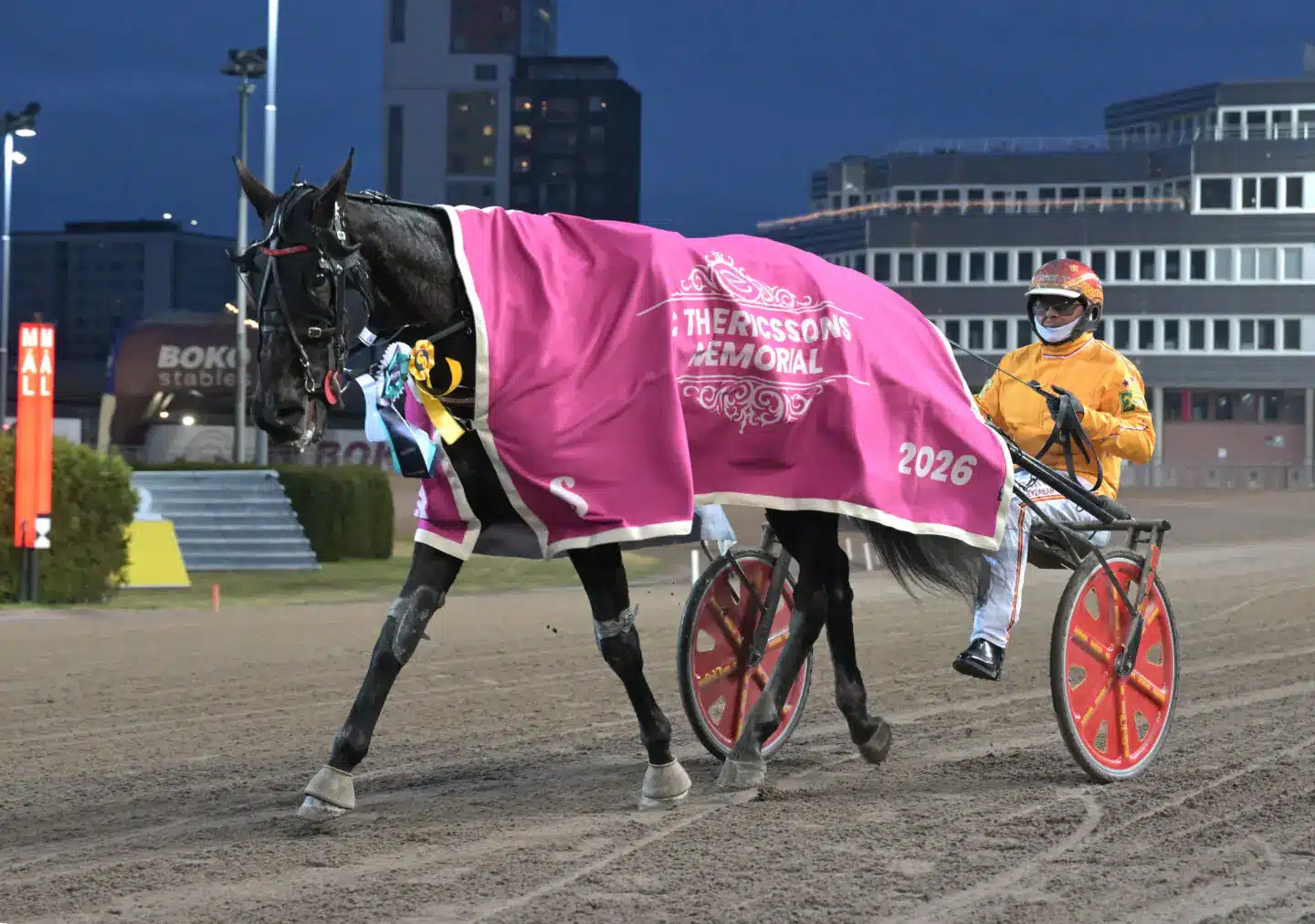 V85 Resultat och eftersnack Solvalla 28 mars 2026 | Allt Om Trav